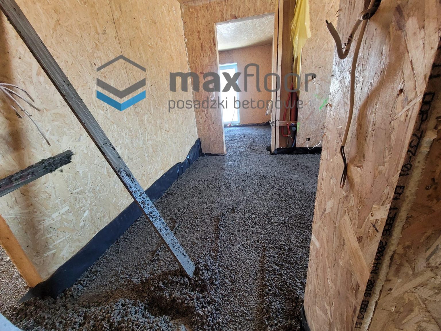 Czym różni się styropian od płynnego styrobetonu?