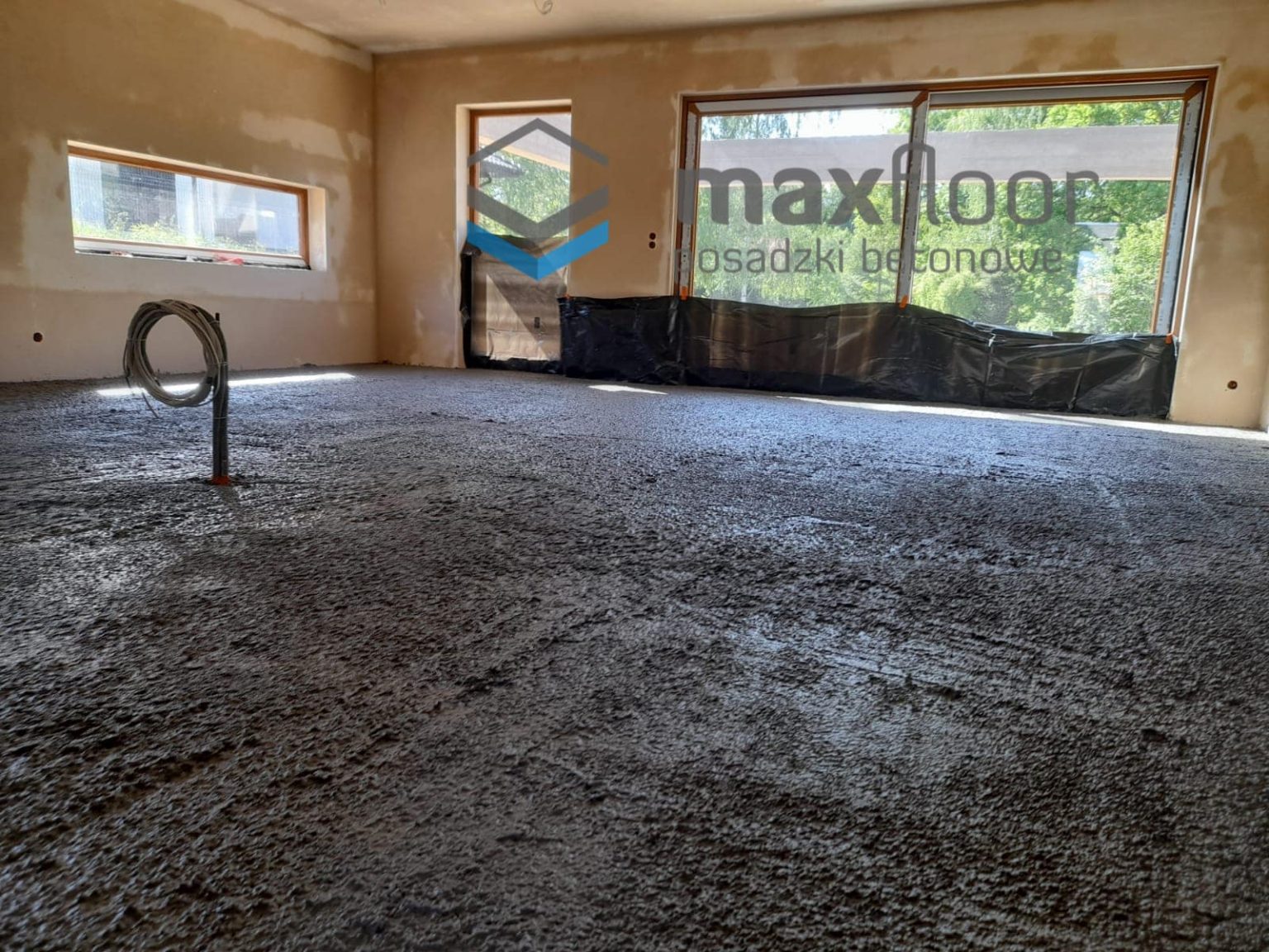 Czym różni się styropian od płynnego styrobetonu?