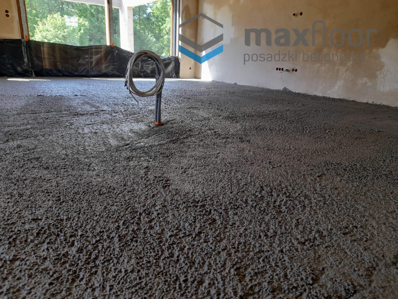 Czym różni się styropian od płynnego styrobetonu?